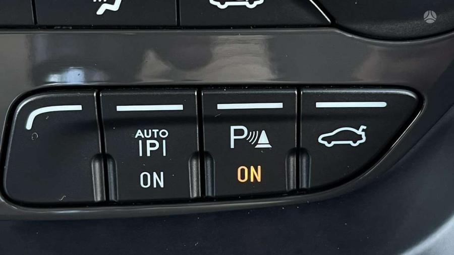 Melns Ford Kuga 2013 Marijampole, ar dzinēja tilpumu 2.00 L un nobraukumu 231 tūkst. km par 8490 €, foto 5 vietnē AUTOMOTO.COM.LV
