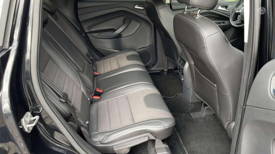 Melns Ford Kuga 2013 Marijampole, ar dzinēja tilpumu 2.00 L un nobraukumu 231 tūkst. km par 8490 €, foto 19 vietnē AUTOMOTO.COM.LV