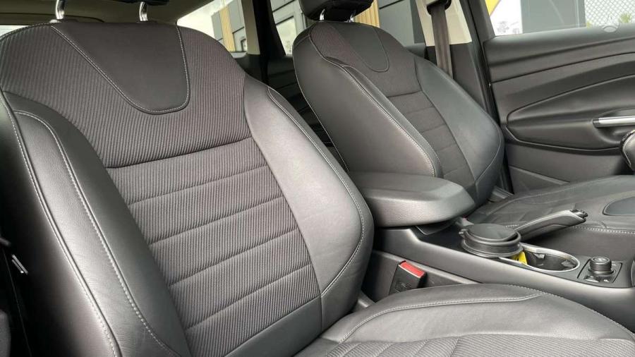 Melns Ford Kuga 2013 Marijampole, ar dzinēja tilpumu 2.00 L un nobraukumu 231 tūkst. km par 8490 €, foto 20 vietnē AUTOMOTO.COM.LV