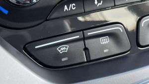 Melns Ford Kuga 2013 Marijampole, ar dzinēja tilpumu 2.00 L un nobraukumu 231 tūkst. km par 8490 €, foto 23 vietnē AUTOMOTO.COM.LV