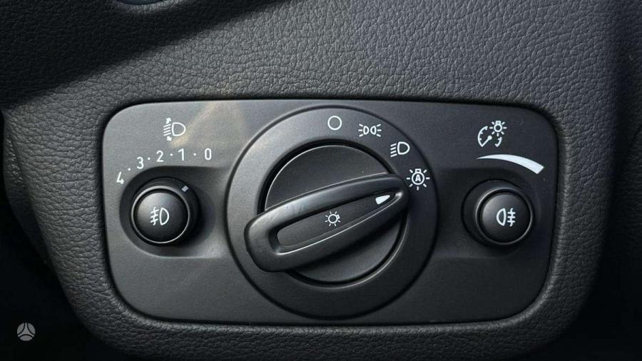 Melns Ford Kuga 2013 Marijampole, ar dzinēja tilpumu 2.00 L un nobraukumu 231 tūkst. km par 8490 €, foto 32 vietnē AUTOMOTO.COM.LV
