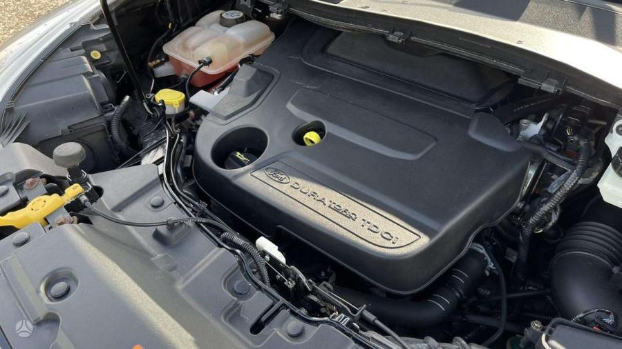 Melns Ford Kuga 2013 Marijampole, ar dzinēja tilpumu 2.00 L un nobraukumu 231 tūkst. km par 8490 €, foto 37 vietnē AUTOMOTO.COM.LV