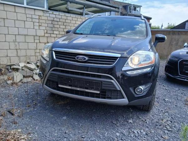 Black Ford Kuga 2013 in Limbazi, with an engine capacity of 2.00 L and mileage of 242 thousand km for 6150 €, photo 2 on AUTOMOTO.COM.LV