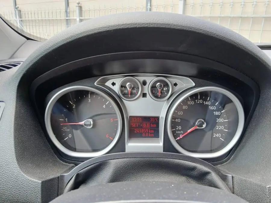 Черный Форд Куга 2013 в Лимбажи, объемом двигателя 2.00 л и пробегом 242 тыс. км за 6150 €, фото 13 на AUTOMOTO.COM.LV