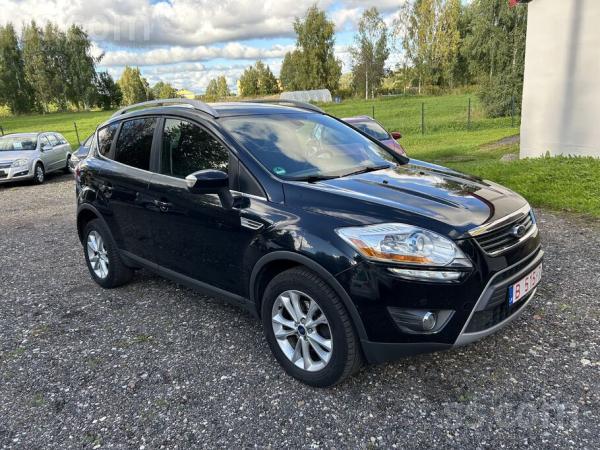 Black Ford Kuga 2013 in Limbazi, with an engine capacity of 2.00 L and mileage of 242 thousand km for 6150 €, photo 4 on AUTOMOTO.COM.LV