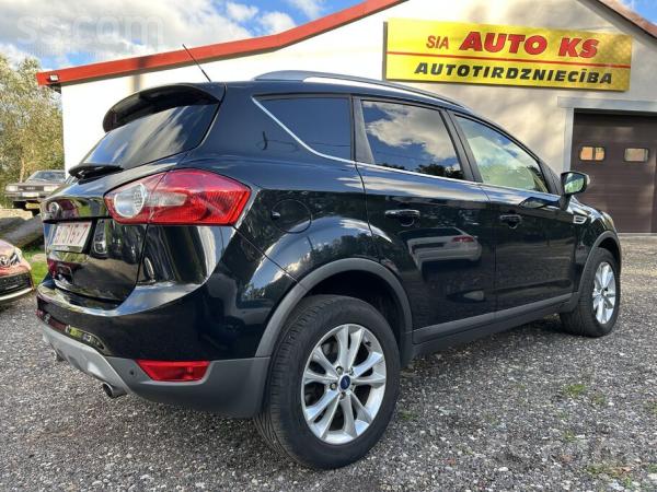Black Ford Kuga 2013 in Limbazi, with an engine capacity of 2.00 L and mileage of 242 thousand km for 6150 €, photo 5 on AUTOMOTO.COM.LV