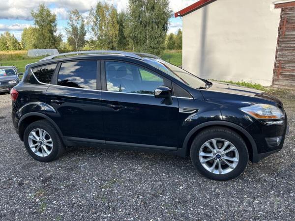 Black Ford Kuga 2013 in Limbazi, with an engine capacity of 2.00 L and mileage of 242 thousand km for 6150 €, photo 8 on AUTOMOTO.COM.LV