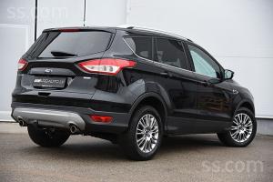 Black Ford Kuga 2014 in Tukums, with an engine capacity of 1.60 L and mileage of 122 thousand km for 9990 €, photo 5 on AUTOMOTO.COM.LV