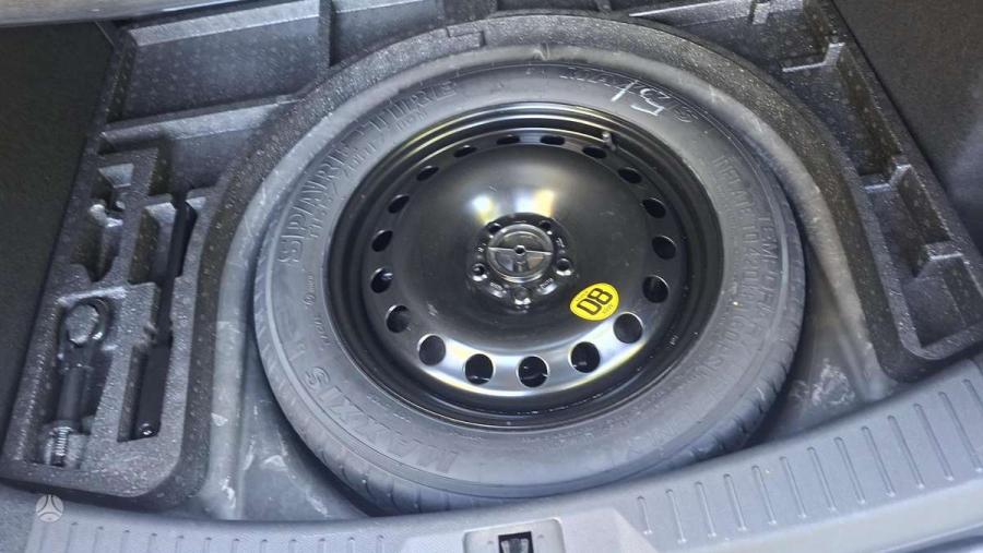 Melns Ford Kuga 2014 Kauņa, ar dzinēja tilpumu 2.00 L un nobraukumu 173 tūkst. km par 7850 €, foto 25 vietnē AUTOMOTO.COM.LV