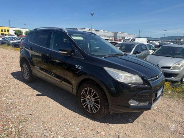Black Ford Kuga 2014 in Siauliai, with an engine capacity of 2.00 L and mileage of 145 thousand km for 7150 €, photo 2 on AUTOMOTO.COM.LV