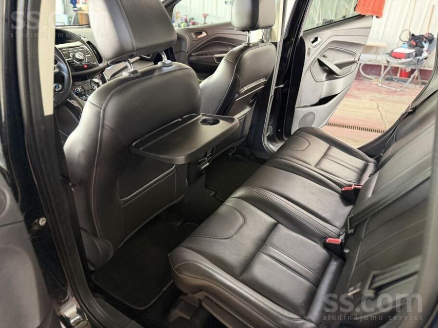 Melns Ford Kuga 2014 Jelgava, ar dzinēja tilpumu 2.00 L un nobraukumu 214 tūkst. km par 9259 €, foto 20 vietnē AUTOMOTO.COM.LV