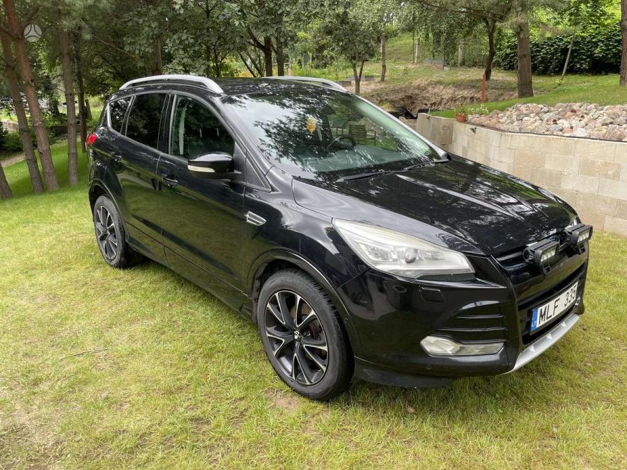 Black Ford Kuga 2014 in Kaunas, with an engine capacity of 0.00 L and mileage of 351 thousand km for 6900 €, photo 1 on AUTOMOTO.COM.LV