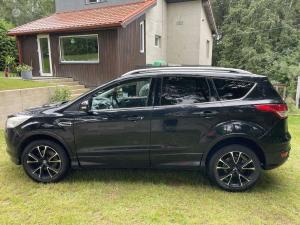 Black Ford Kuga 2014 in Kaunas, with an engine capacity of 0.00 L and mileage of 351 thousand km for 6900 €, photo 6 on AUTOMOTO.COM.LV