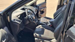Black Ford Kuga 2014 in Klaipeda, with an engine capacity of 2.00 L and mileage of 261 thousand km for 6920 €, photo 15 on AUTOMOTO.COM.LV
