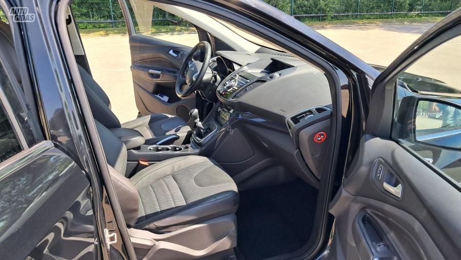 Black Ford Kuga 2014 in Klaipeda, with an engine capacity of 2.00 L and mileage of 261 thousand km for 6920 €, photo 16 on AUTOMOTO.COM.LV