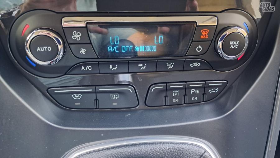 Black Ford Kuga 2014 in Klaipeda, with an engine capacity of 2.00 L and mileage of 261 thousand km for 6920 €, photo 25 on AUTOMOTO.COM.LV