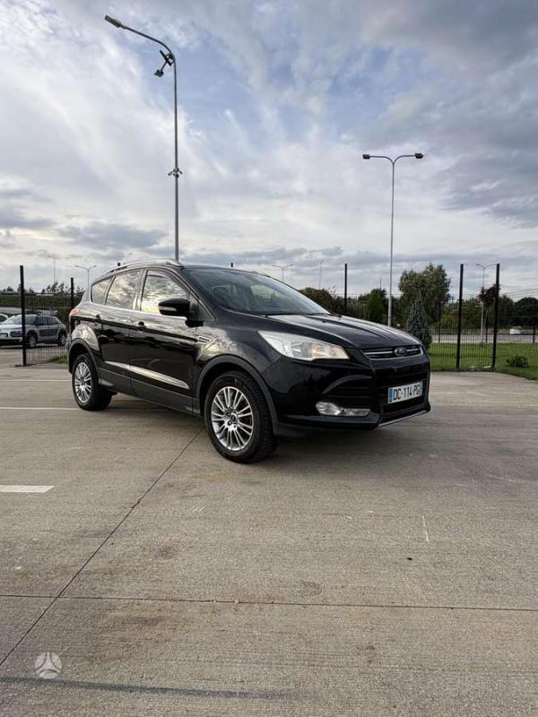 Ford Kuga 2014 Klaipėda vietnē Melns Ford Kuga 2014 Klaipėda, ar dzinēja tilpumu 2.00 L un nobraukumu 135 tūkst. km par 7500 €, foto 3 vietnē AUTOMOTO.COM.LV
