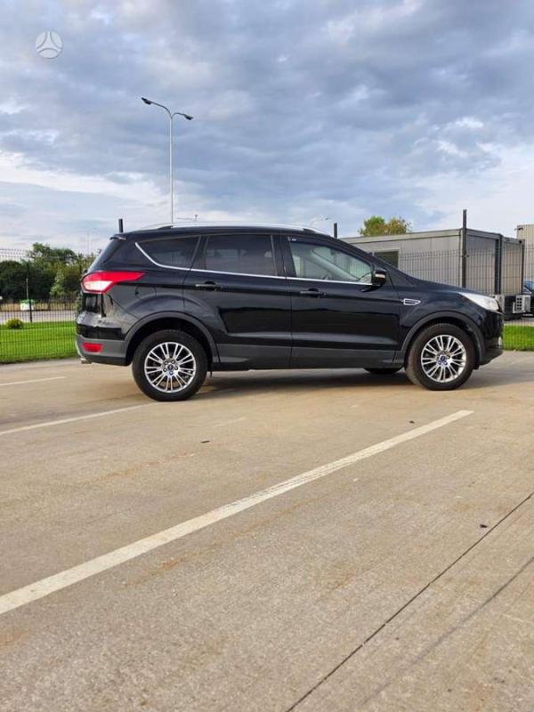 Ford Kuga 2014 Klaipėda vietnē Melns Ford Kuga 2014 Klaipėda, ar dzinēja tilpumu 2.00 L un nobraukumu 135 tūkst. km par 7500 €, foto 4 vietnē AUTOMOTO.COM.LV