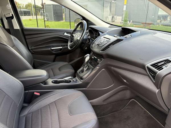 Ford Kuga 2014 Klaipėda vietnē Melns Ford Kuga 2014 Klaipėda, ar dzinēja tilpumu 2.00 L un nobraukumu 135 tūkst. km par 7500 €, foto 8 vietnē AUTOMOTO.COM.LV