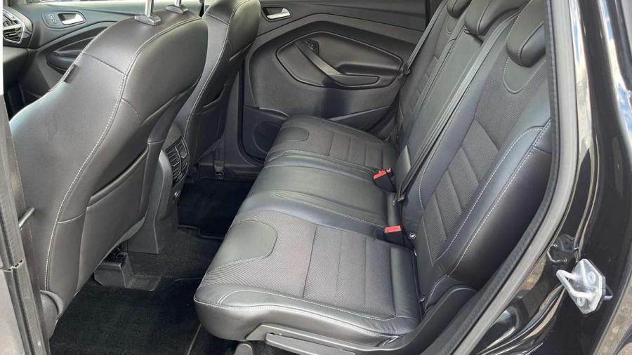 Melns Ford Kuga 2014 Marijampole, ar dzinēja tilpumu 2.00 L un nobraukumu 213 tūkst. km par 8490 €, foto 16 vietnē AUTOMOTO.COM.LV