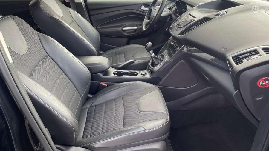 Melns Ford Kuga 2014 Marijampole, ar dzinēja tilpumu 2.00 L un nobraukumu 213 tūkst. km par 8490 €, foto 21 vietnē AUTOMOTO.COM.LV