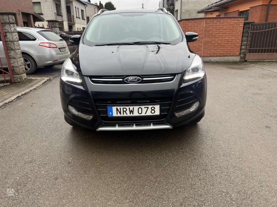 Black Ford Kuga 2015 in Kaunas, with an engine capacity of 2.00 L and mileage of 180 thousand km for 7500 €, photo 3 on AUTOMOTO.COM.LV