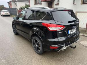 Black Ford Kuga 2015 in Kaunas, with an engine capacity of 2.00 L and mileage of 180 thousand km for 7500 €, photo 7 on AUTOMOTO.COM.LV