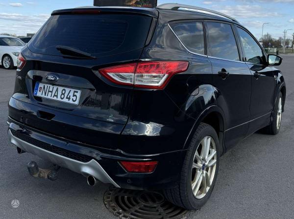 Melns Ford Kuga 2015 Kauņa, ar dzinēja tilpumu 2.00 L un nobraukumu 334 tūkst. km par 6999 €, foto 3 vietnē AUTOMOTO.COM.LV