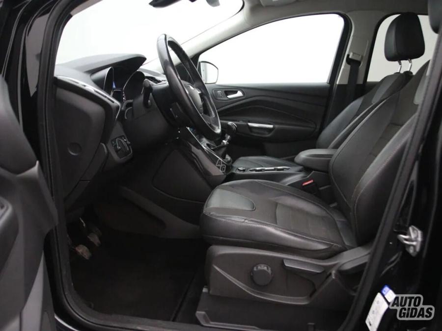 Black Ford Kuga 2015 in Vilnius, with an engine capacity of 1.50 L and mileage of 150 thousand km for 9999 €, photo 5 on AUTOMOTO.COM.LV