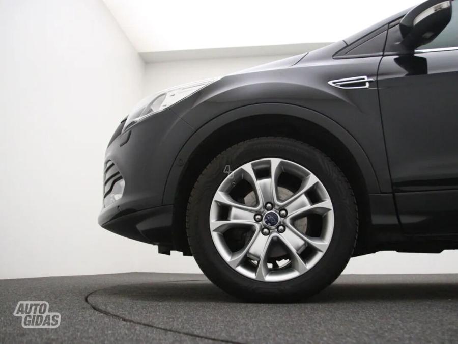 Black Ford Kuga 2015 in Vilnius, with an engine capacity of 1.50 L and mileage of 150 thousand km for 9999 €, photo 29 on AUTOMOTO.COM.LV