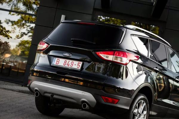 Melns Ford Kuga 2015 Jelgava, ar dzinēja tilpumu 2.00 L un nobraukumu 247 tūkst. km par 9990 €, foto 6 vietnē AUTOMOTO.COM.LV