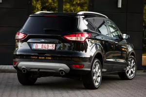 Melns Ford Kuga 2015 Jelgava, ar dzinēja tilpumu 2.00 L un nobraukumu 247 tūkst. km par 9990 €, foto 8 vietnē AUTOMOTO.COM.LV
