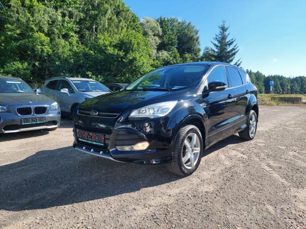 Black Ford Kuga 2015 in Cesis, with an engine capacity of 2.00 L and mileage of 208 thousand km for 9200 €, photo 1 on AUTOMOTO.COM.LV