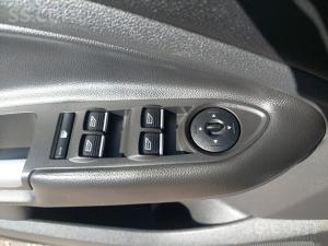 Black Ford Kuga 2015 in Cesis, with an engine capacity of 2.00 L and mileage of 208 thousand km for 9200 €, photo 9 on AUTOMOTO.COM.LV