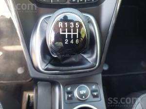 Black Ford Kuga 2015 in Cesis, with an engine capacity of 2.00 L and mileage of 208 thousand km for 9200 €, photo 13 on AUTOMOTO.COM.LV