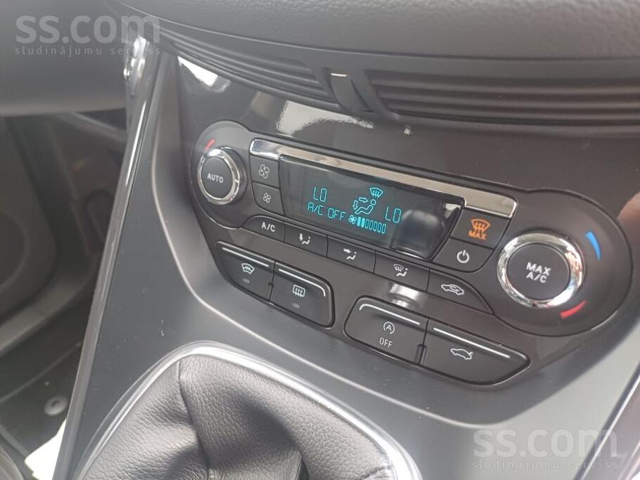 Melns Ford Kuga 2015 Daugavpils, ar dzinēja tilpumu 2.00 L un nobraukumu 0 tūkst. km par 12600 €, foto 16 vietnē AUTOMOTO.COM.LV