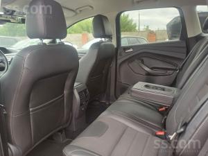 Melns Ford Kuga 2015 Daugavpils, ar dzinēja tilpumu 2.00 L un nobraukumu 0 tūkst. km par 12600 €, foto 18 vietnē AUTOMOTO.COM.LV