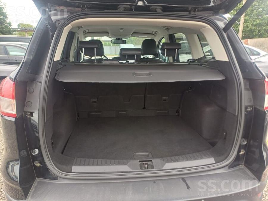Melns Ford Kuga 2015 Daugavpils, ar dzinēja tilpumu 2.00 L un nobraukumu 0 tūkst. km par 12600 €, foto 21 vietnē AUTOMOTO.COM.LV