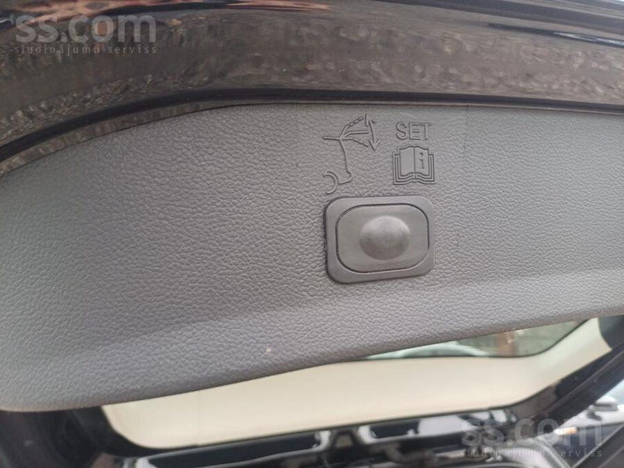 Melns Ford Kuga 2015 Daugavpils, ar dzinēja tilpumu 2.00 L un nobraukumu 0 tūkst. km par 12600 €, foto 22 vietnē AUTOMOTO.COM.LV