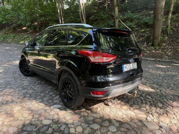 Melns Ford Kuga 2015 Viļņa, ar dzinēja tilpumu 2.00 L un nobraukumu 321 tūkst. km par 6900 €, foto 5 vietnē AUTOMOTO.COM.LV