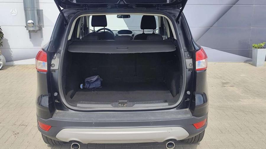 Black Ford Kuga 2015 in Kaunas, with an engine capacity of 2.00 L and mileage of 223 thousand km for 7250 €, photo 11 on AUTOMOTO.COM.LV