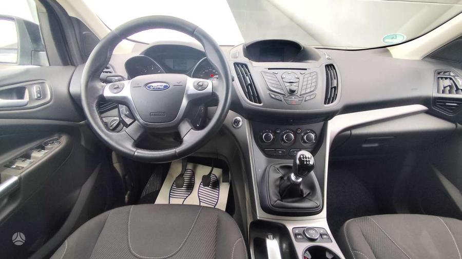 Black Ford Kuga 2015 in Kaunas, with an engine capacity of 2.00 L and mileage of 223 thousand km for 7250 €, photo 14 on AUTOMOTO.COM.LV