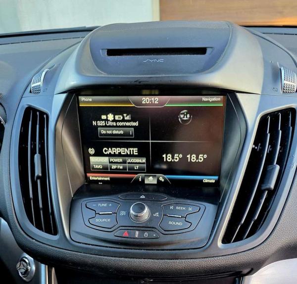 Black Ford Kuga 2015 in Siauliai, with an engine capacity of 2.00 L and mileage of 167 thousand km for 8300 €, photo 10 on AUTOMOTO.COM.LV