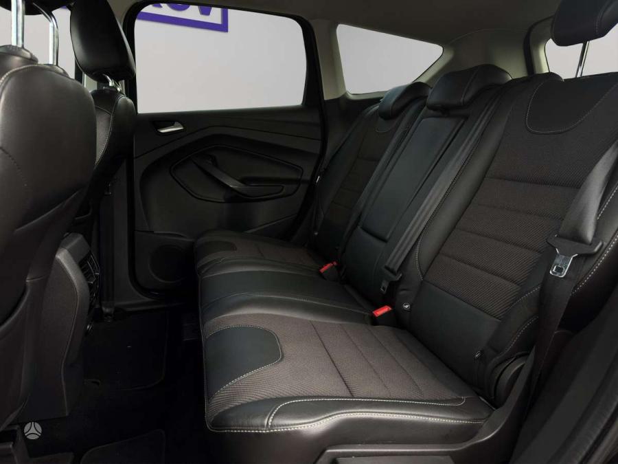 Melns Ford Kuga 2015 Klaipėda, ar dzinēja tilpumu 2.00 L un nobraukumu 212 tūkst. km par 7999 €, foto 12 vietnē AUTOMOTO.COM.LV