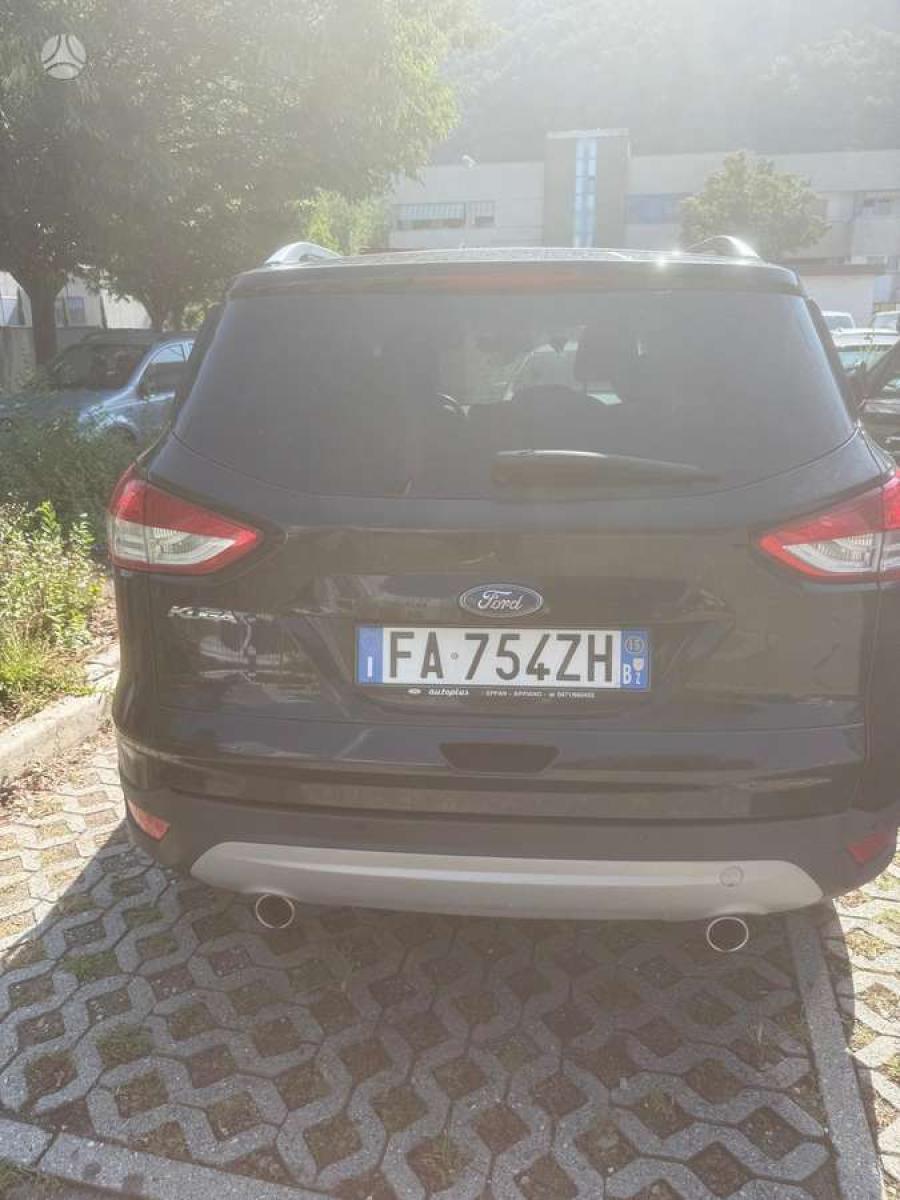 Black Ford Kuga 2015 in Kaunas, with an engine capacity of 2.00 L and mileage of 150 thousand km for 8950 €, photo 5 on AUTOMOTO.COM.LV