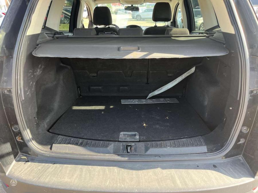 Black Ford Kuga 2015 in Taurage, with an engine capacity of 2.00 L and mileage of 226 thousand km for 4700 €, photo 20 on AUTOMOTO.COM.LV