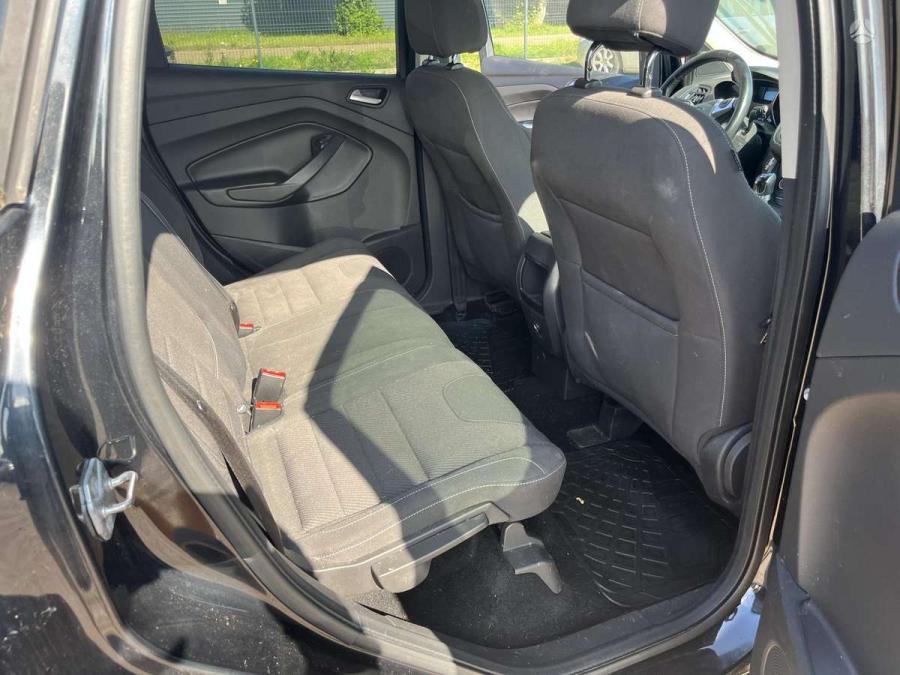 Black Ford Kuga 2015 in Taurage, with an engine capacity of 2.00 L and mileage of 226 thousand km for 4700 €, photo 22 on AUTOMOTO.COM.LV