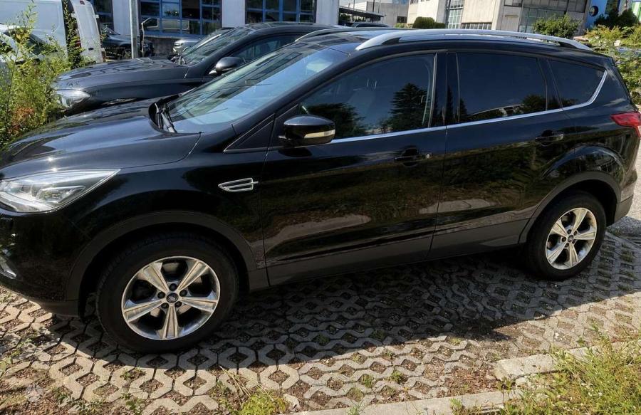 Melns Ford Kuga 2015 Kauņa, ar dzinēja tilpumu 2.00 L un nobraukumu 150 tūkst. km par 8950 €, foto 3 vietnē AUTOMOTO.COM.LV