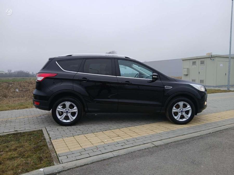 Black Ford Kuga 2016 in Marijampole, with an engine capacity of 1.50 L and mileage of 136 thousand km for 8850 €, photo 3 on AUTOMOTO.COM.LV