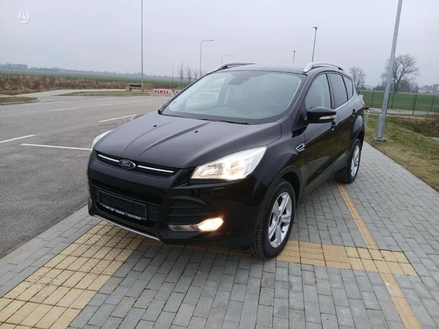 Black Ford Kuga 2016 in Marijampole, with an engine capacity of 1.50 L and mileage of 136 thousand km for 8850 €, photo 10 on AUTOMOTO.COM.LV